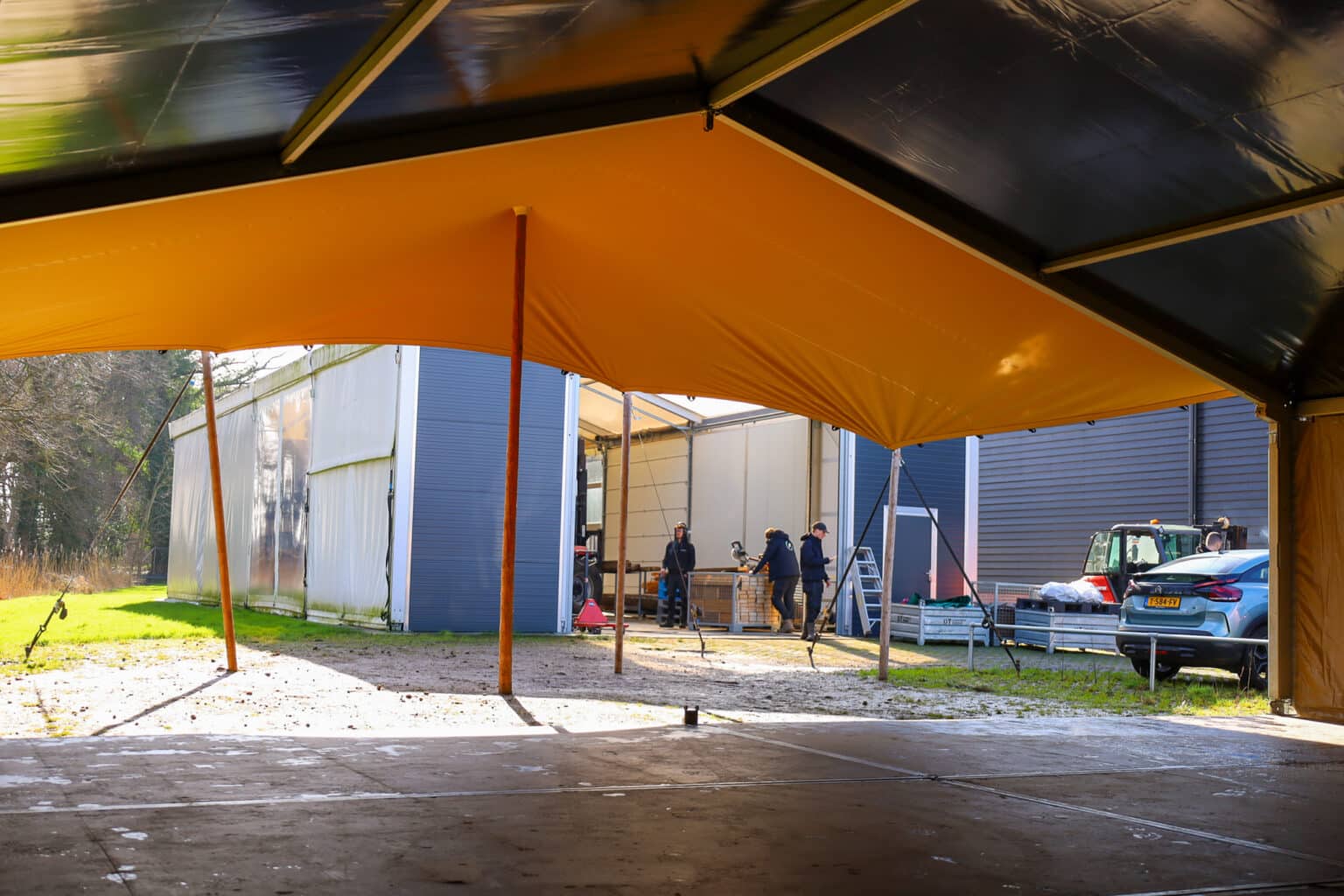 Stretch tent vs standard party tent | Eurostretchtents