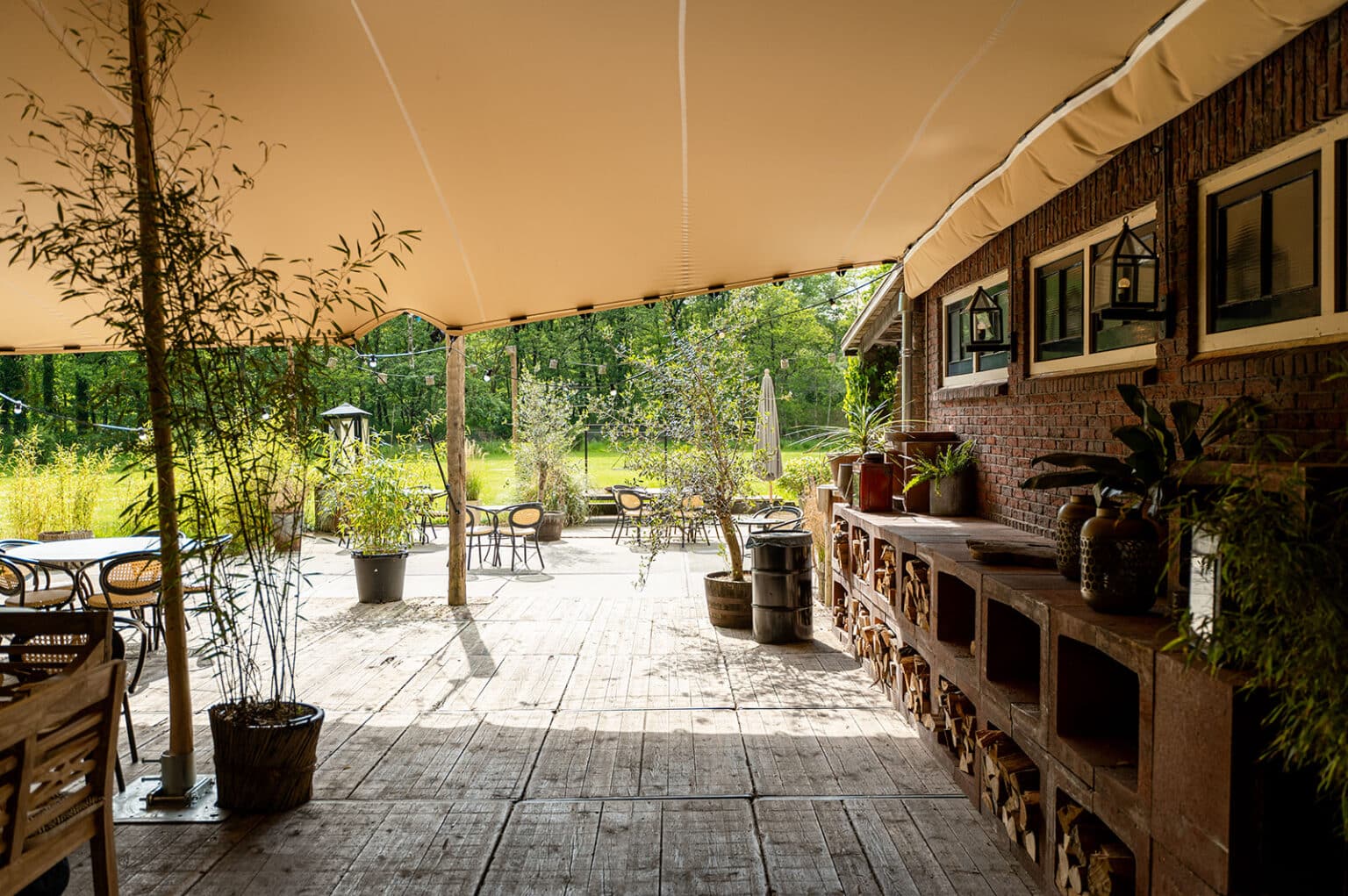 Gutter system for stretch tents | Strong and watertight | Eurostretchtents