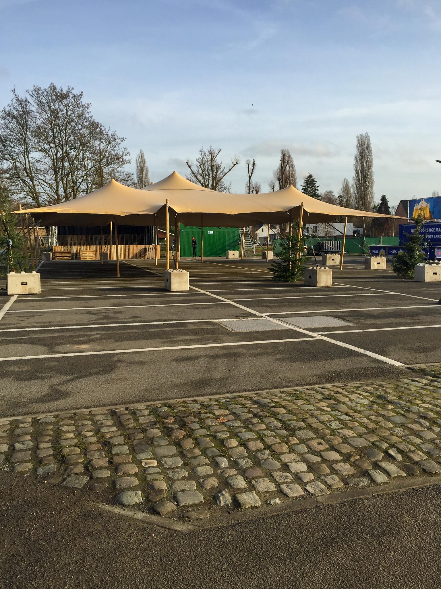 Buy a 15 x 20 meter stretch tent | Available from stock | Eurostretch